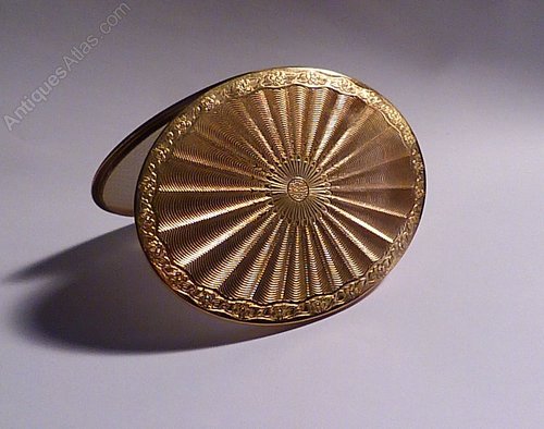 Antiques Atlas - Vintage Copper Wedding Gifts Zenette Compact as395a1183