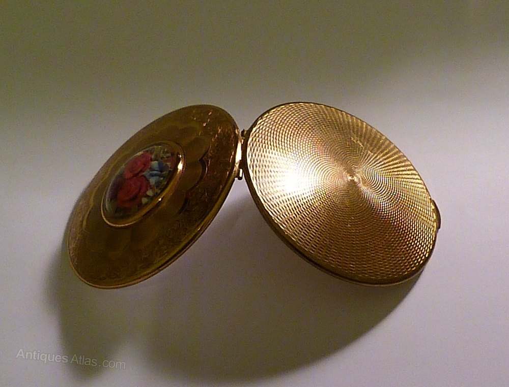 Antiques Atlas - Vintage Kigu Lucite Compact Bridesmaids Gift 1950