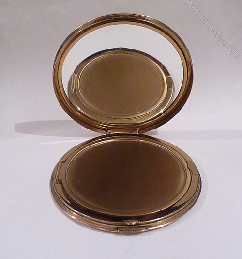 Antiques Atlas - Vintage Powder Compact 1950s Something Old as395a1020