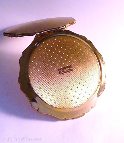 Antiques Atlas - Vintage Powder Compacts Stratton Compacts