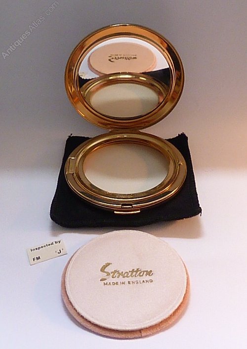 Antiques Atlas - Vintage Stratton Compact SOMETHING BLUE GIFTS