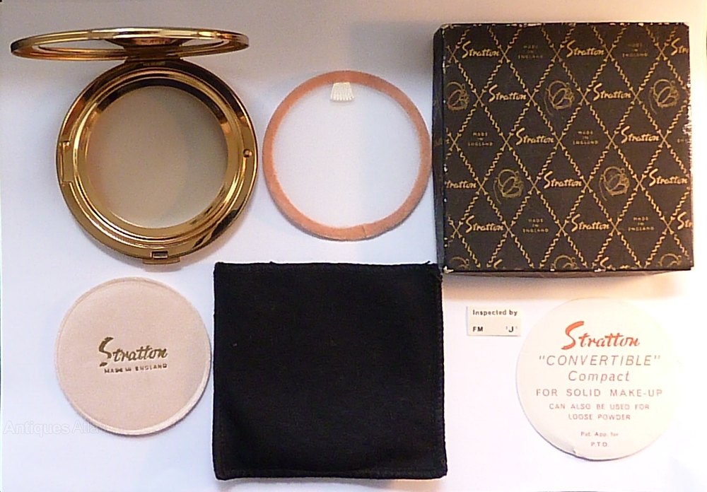 Antiques Atlas - Vintage Stratton Compact SOMETHING BLUE GIFTS