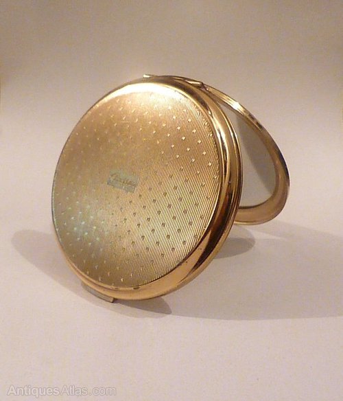 Antiques Atlas - Vintage Stratton Powder Compacts Bridesmaids Gifts