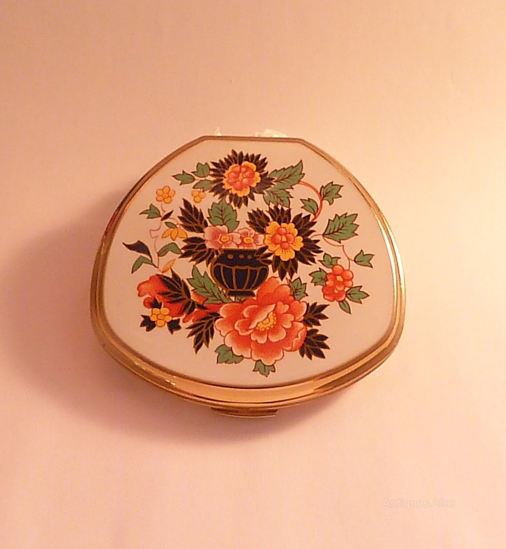 Antiques Atlas - Vintage Stratton Powder Compact Bridesmaids Gifts