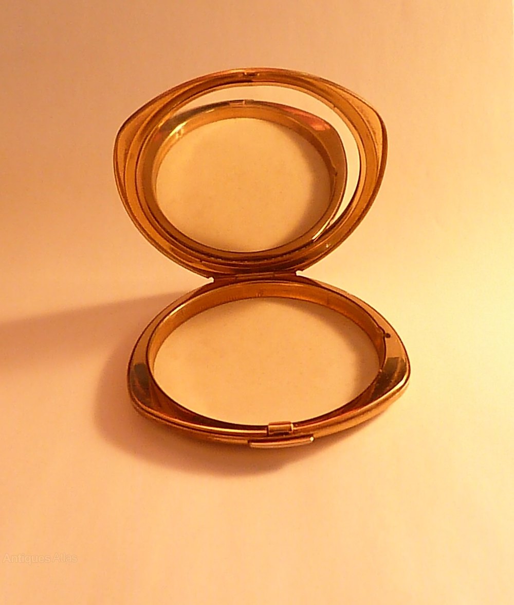 Antiques Atlas - Vintage Stratton Powder Compact Bridesmaids Gifts