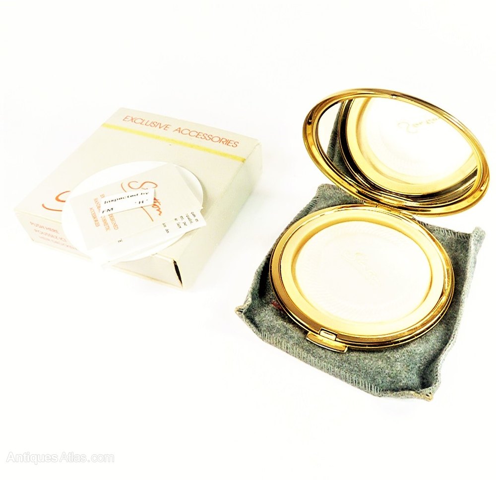 Antiques Atlas - Vintage Stratton Powder Compact Unused