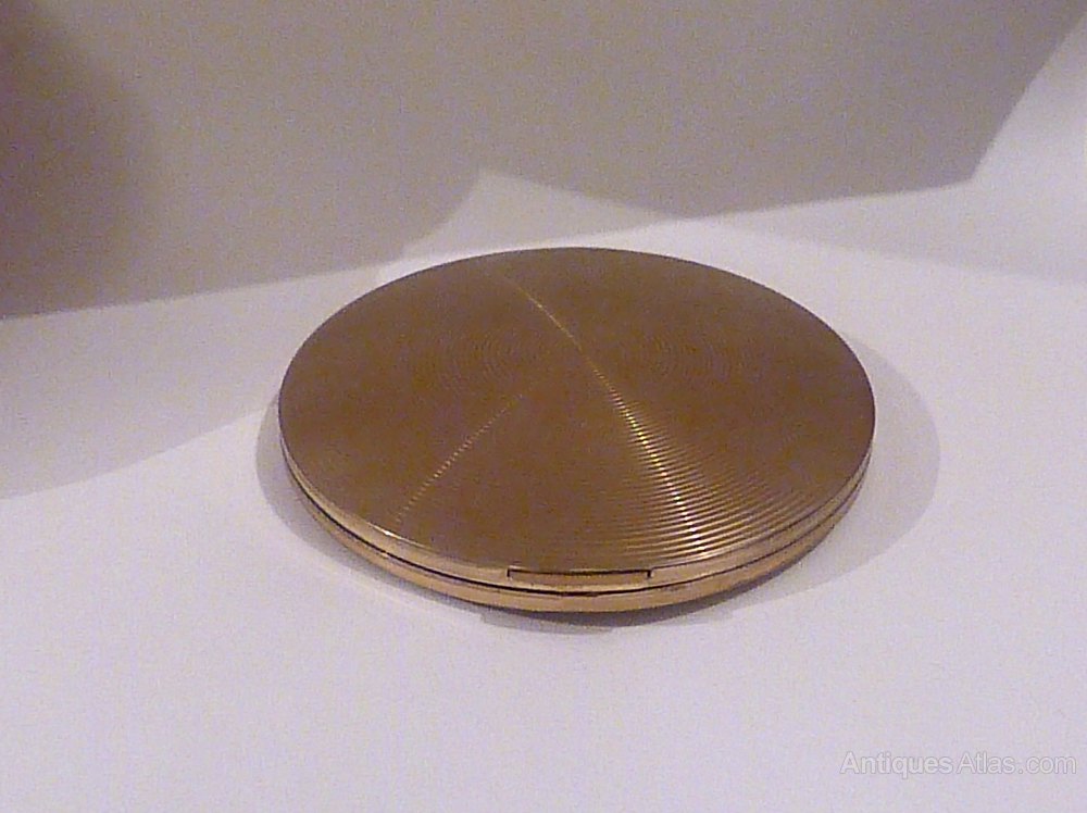 Antiques Atlas - Vintage Stratton Powder Compact 1950s
