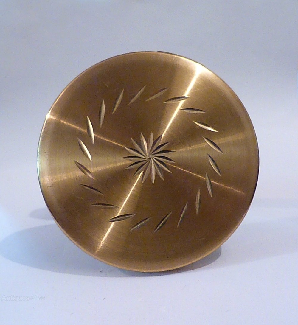 Antiques Atlas - Vintage Compacts / Powder Compacts