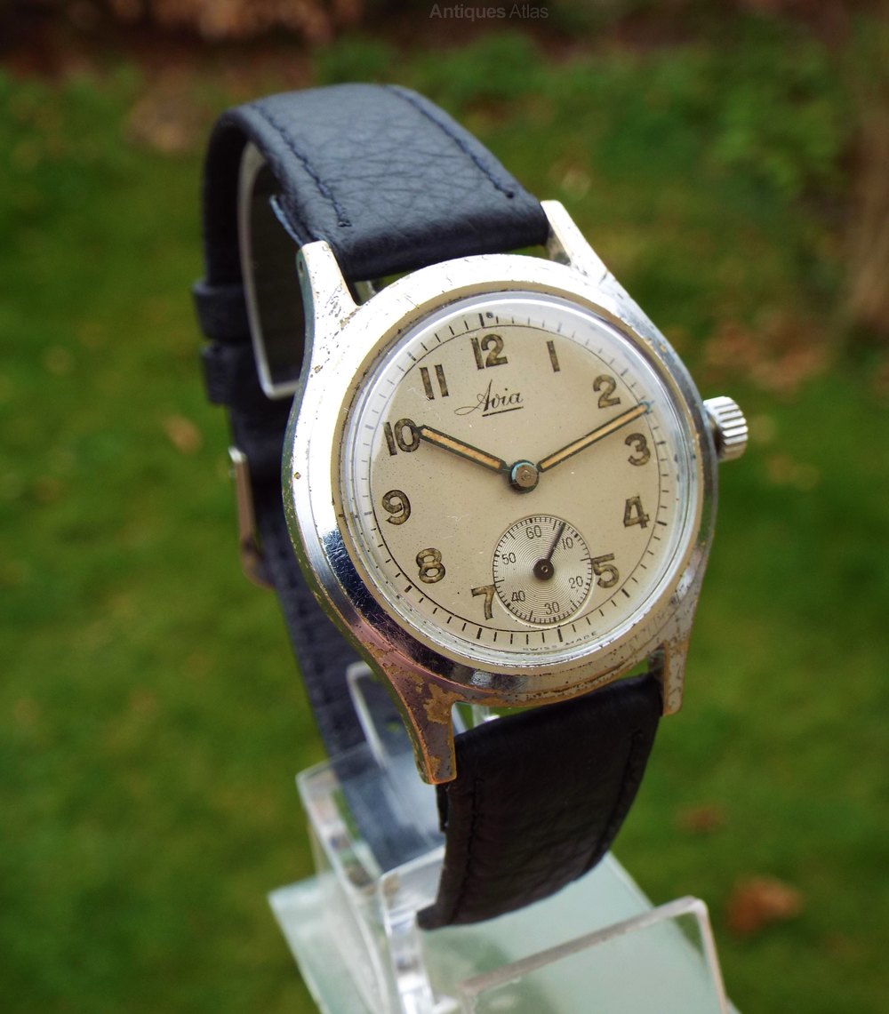 Antiques Atlas - 1940s Avia Mid-size Wrist Watch as170a5275
