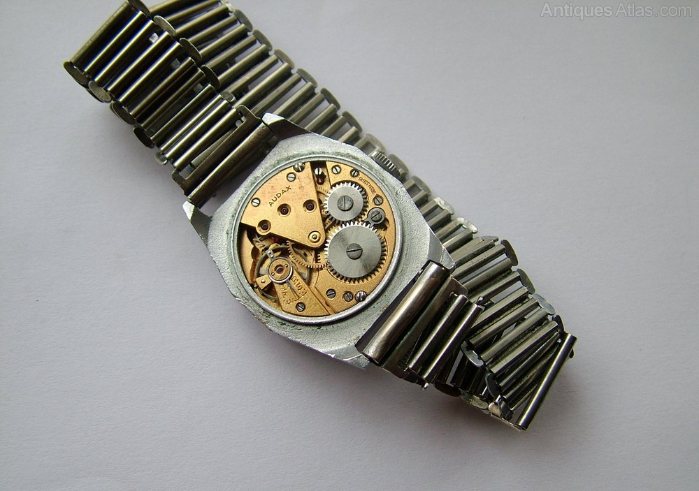 Antiques Atlas - A 1930s Mid-size Audax Wrist Watch as170a3395