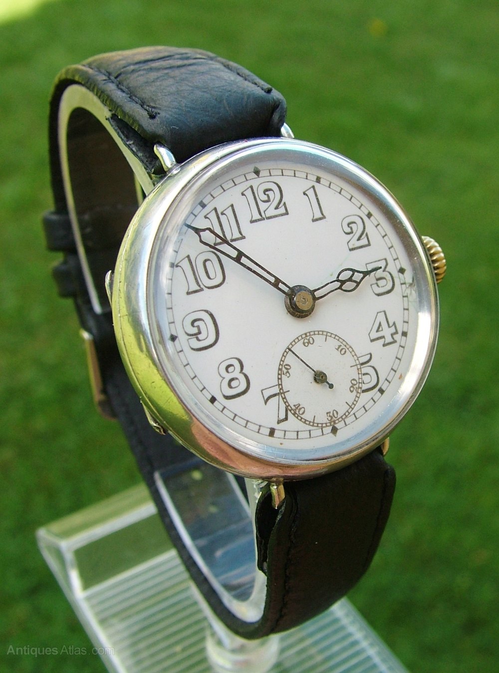 Antiques Atlas - A Gents 1914 WW1 Silver Trench Watch