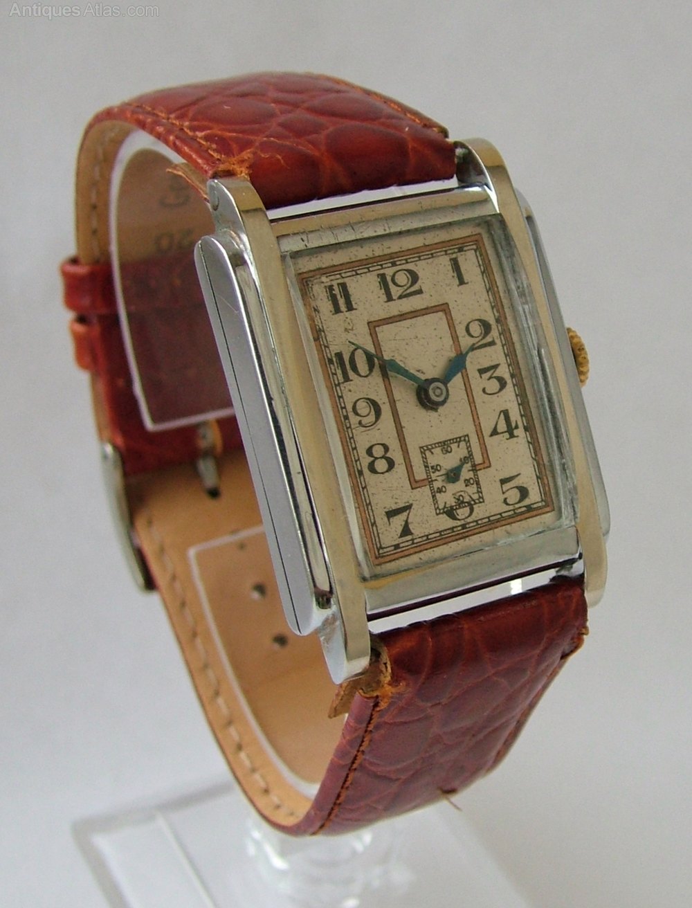 Antiques Atlas - A Gents 1930s Art Deco Wrist Watch as170a3772