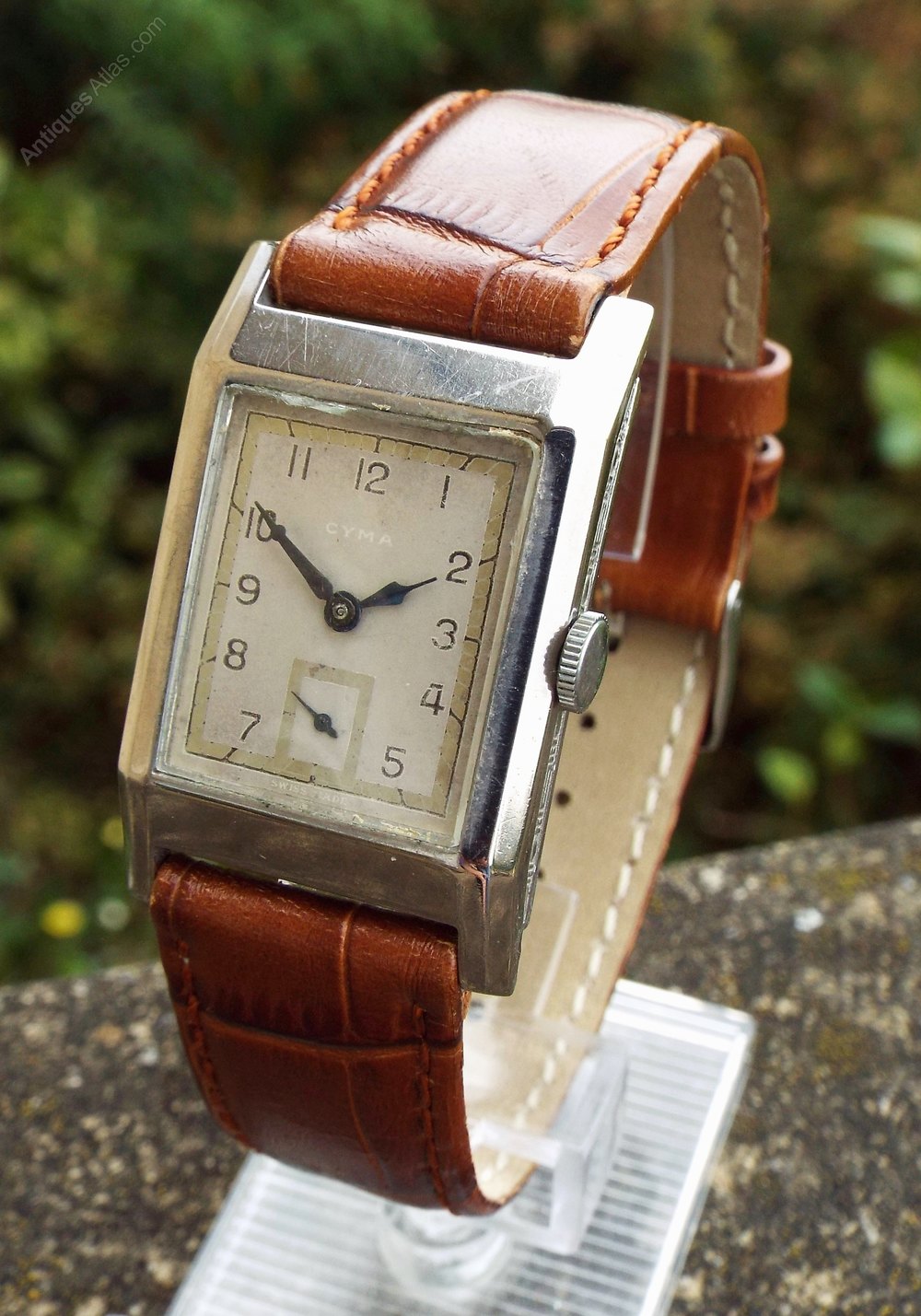 Antiques Atlas - Gents 1930s Cyma Art Deco Wrist Watch
