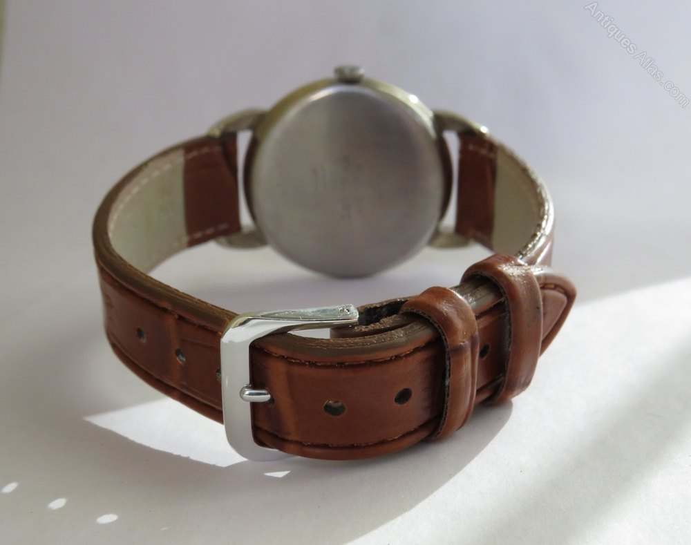 Antiques Atlas - Gents 1940s Delbana Wristwatch as170a6022