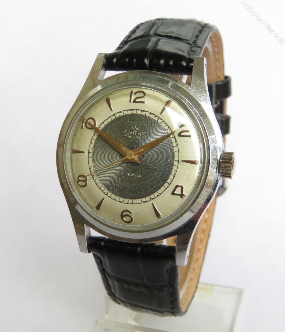 Antiques Atlas - Gents 1950s Smiths De Luxe Wrist Watch, Rare Dial