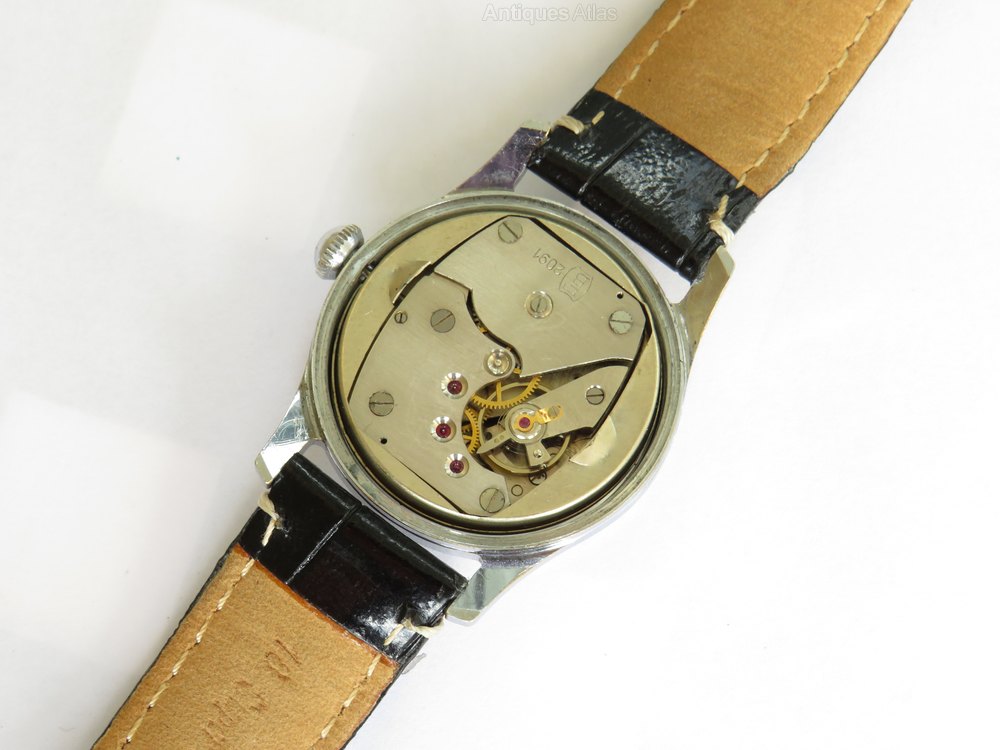 Antiques Atlas - Gents 1950s Date Pointer Axa Wrist Watch as170a9235
