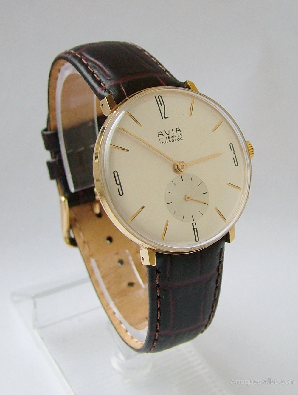Antiques Atlas - Gents 1960s Avia Watch In Superb Condition as170a3902