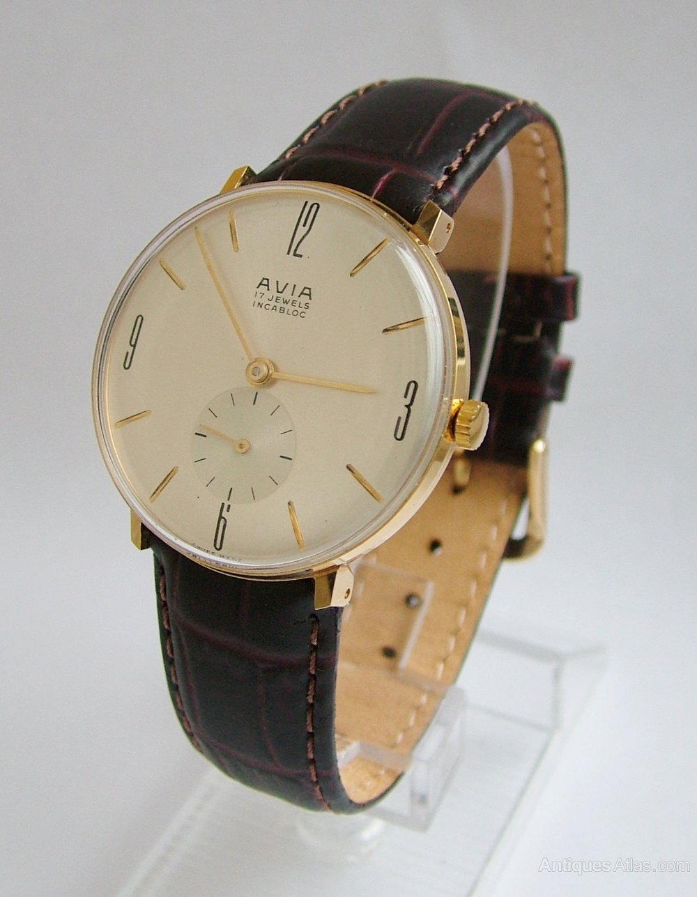 Antiques Atlas - Gents 1960s Avia Watch In Superb Condition as170a3902