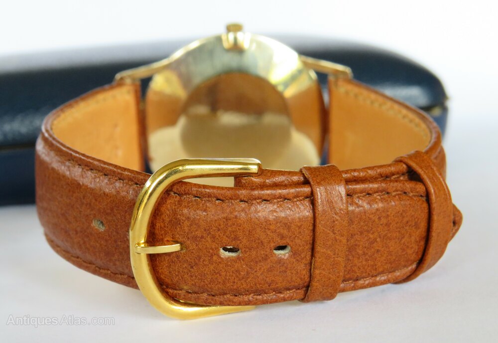 Antiques Atlas - Gents 9ct Gold Bravingtons Renown Watch, 1964 as170a12573