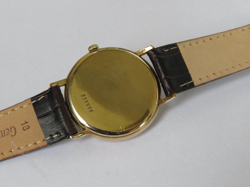 Antiques Atlas - Gents 9ct Gold Record De Luxe Wrist Watch as170a7487