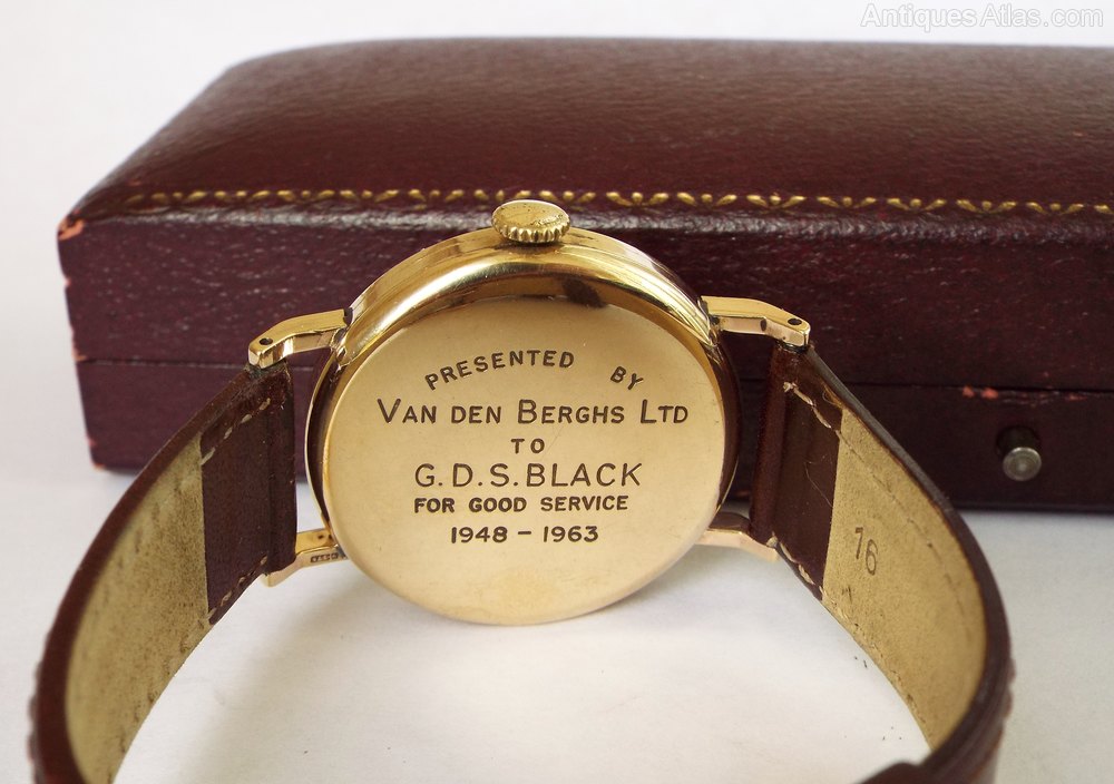 Antiques Atlas - Gents Boxed 9ct Gold Vertex Revue Watch, 1963 as170a4885