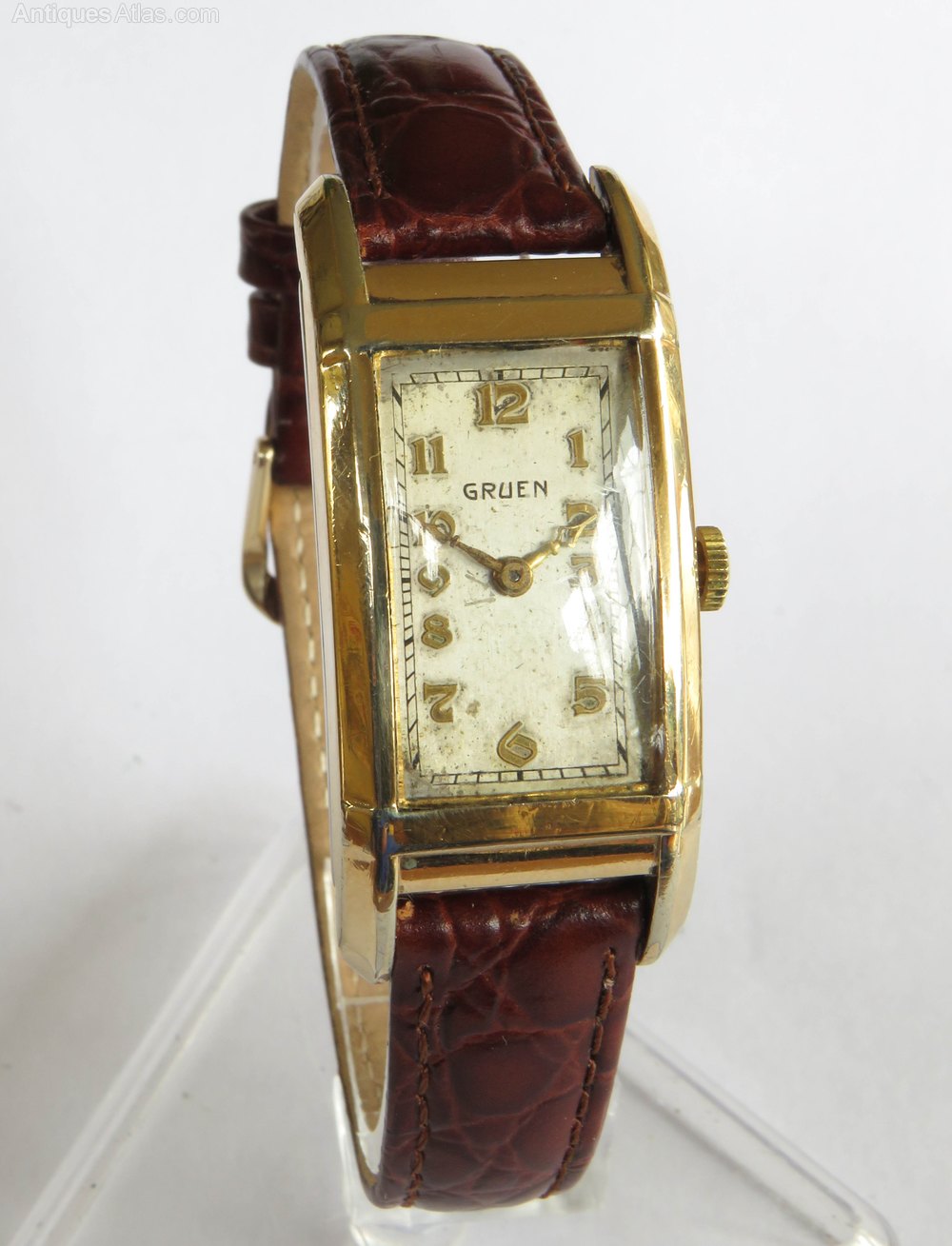 Antiques Atlas - Mid-size Gruen Curvex Wrist Watch, 1937