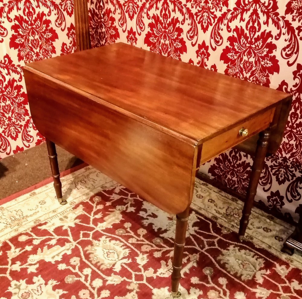 Victorian Pembroke Table - Antiques Atlas