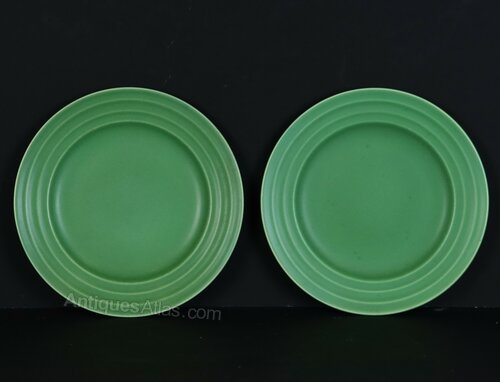 Antiques Atlas - Wedgwood Annular Ware Pair Matt Green Plates, 1930 ...