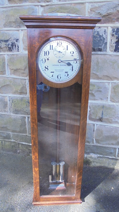 Antiques Atlas - Antique Oak Cased Electric Regulator Clock