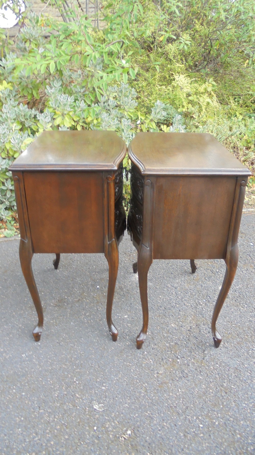 Pair Antique Mahogany Bedside Tables - Antiques Atlas