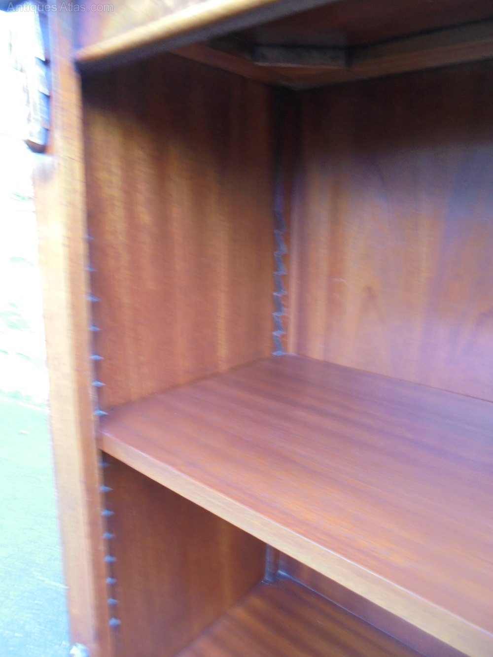 Quality Dwarf Burr Walnut Open Bookcase - Antiques Atlas