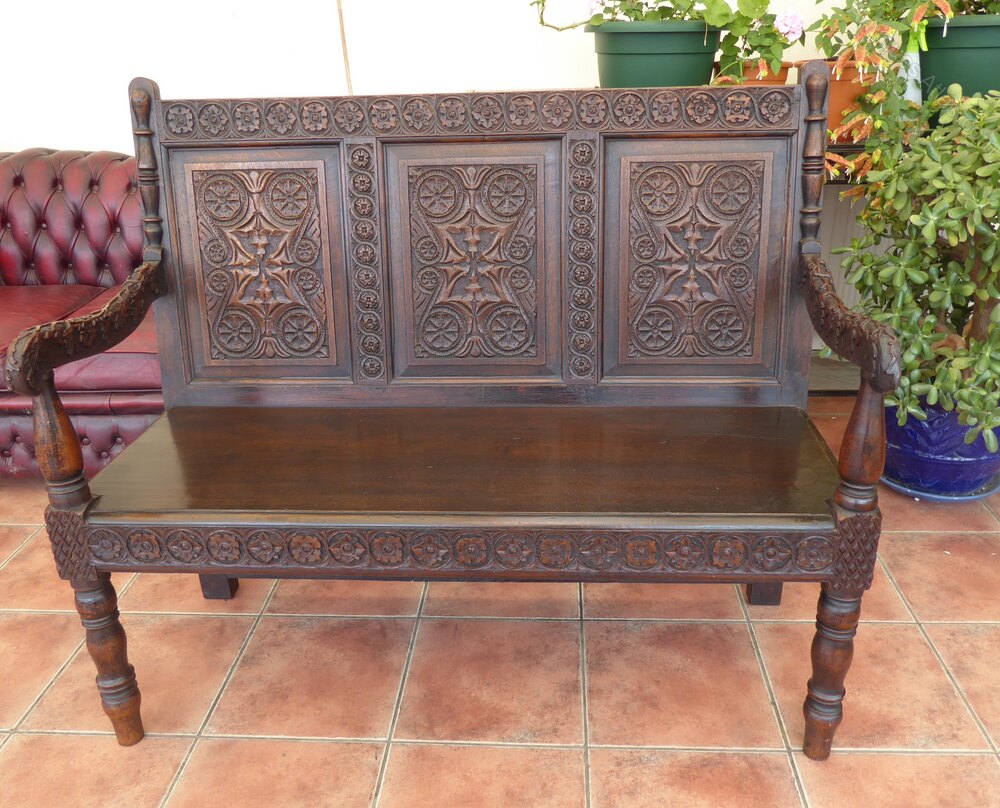 Cottage Settle Country Oak Carved 1820 as299a4394 / 844 - Antiques Atlas