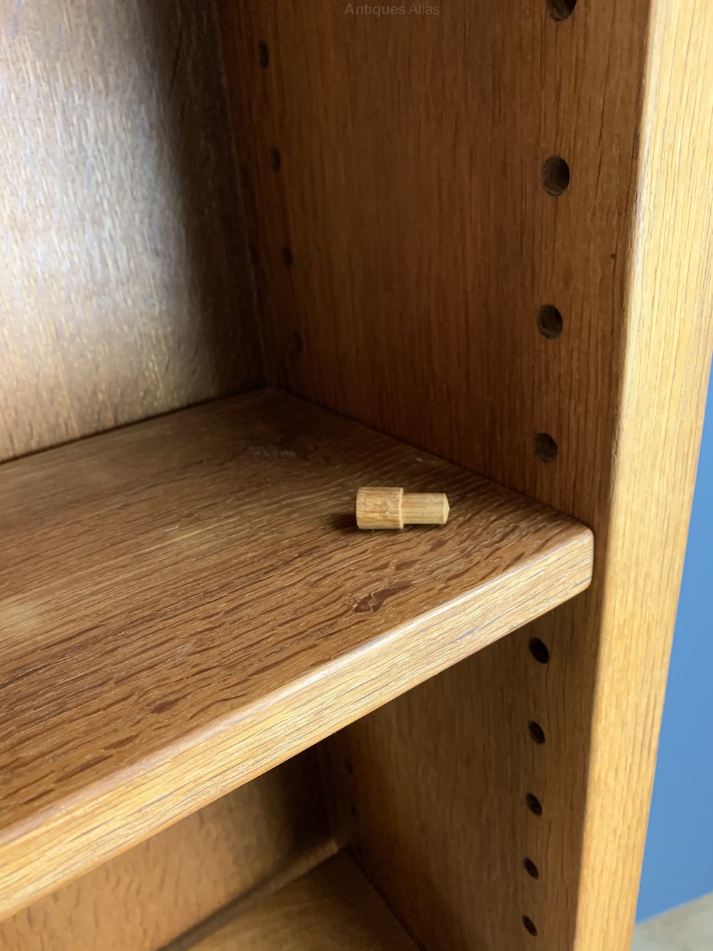 Antiques Atlas - Robert Thompson ‘Mouseman’ Oak Bookcase as1090a017 ...