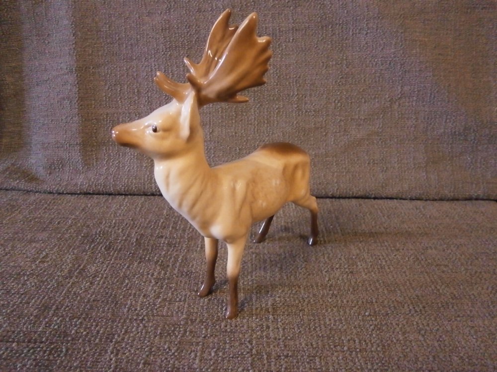 Antiques Atlas - Beswick Stag, Does And Two Fawns as302a1125 / 5525