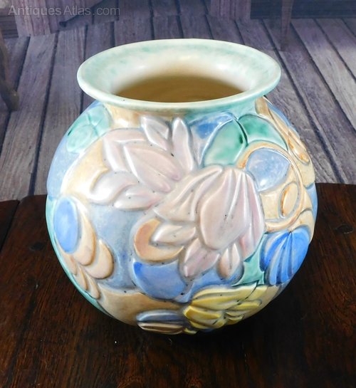 Antiques Atlas - Large 1930's Art Deco Beswick Ware Globular Vase ...