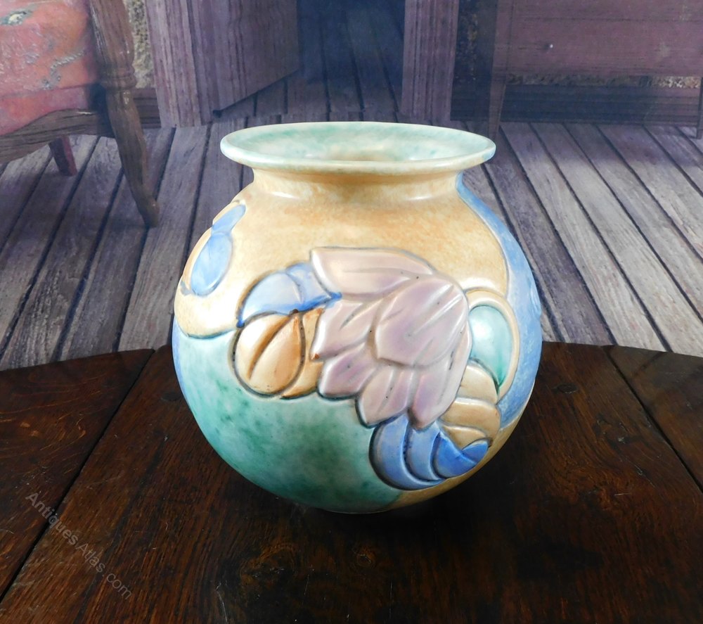 Antiques Atlas - Large 1930's Art Deco Beswick Ware Globular Vase ...
