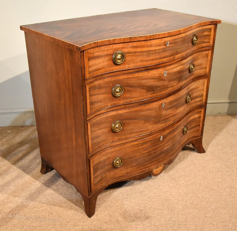 18th Century Serpentine Chest Of Drawers Conch Shell as331a4569 ...