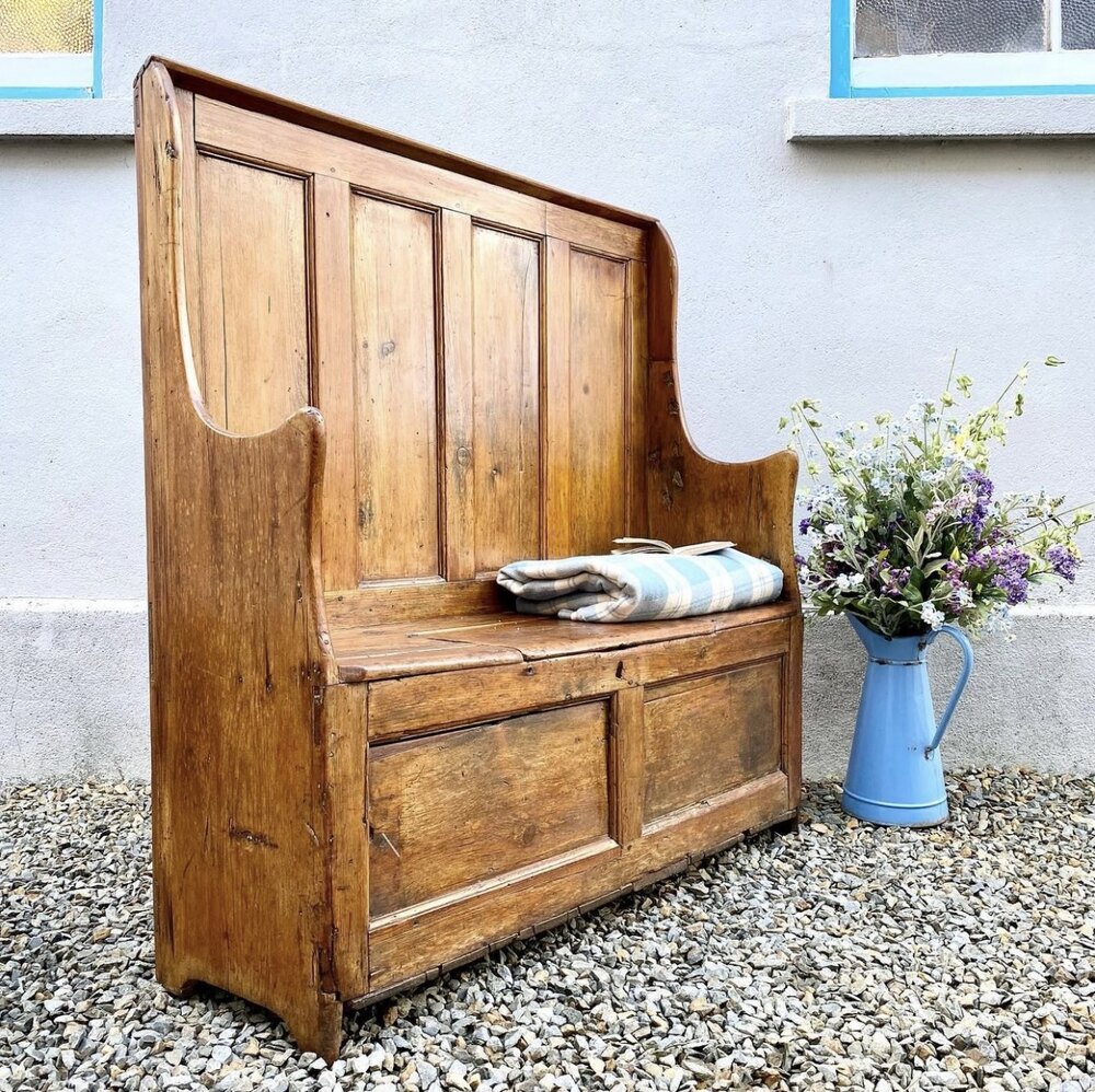 Small Welsh Cottage Box Settle C1800 as223a1321 - Antiques Atlas