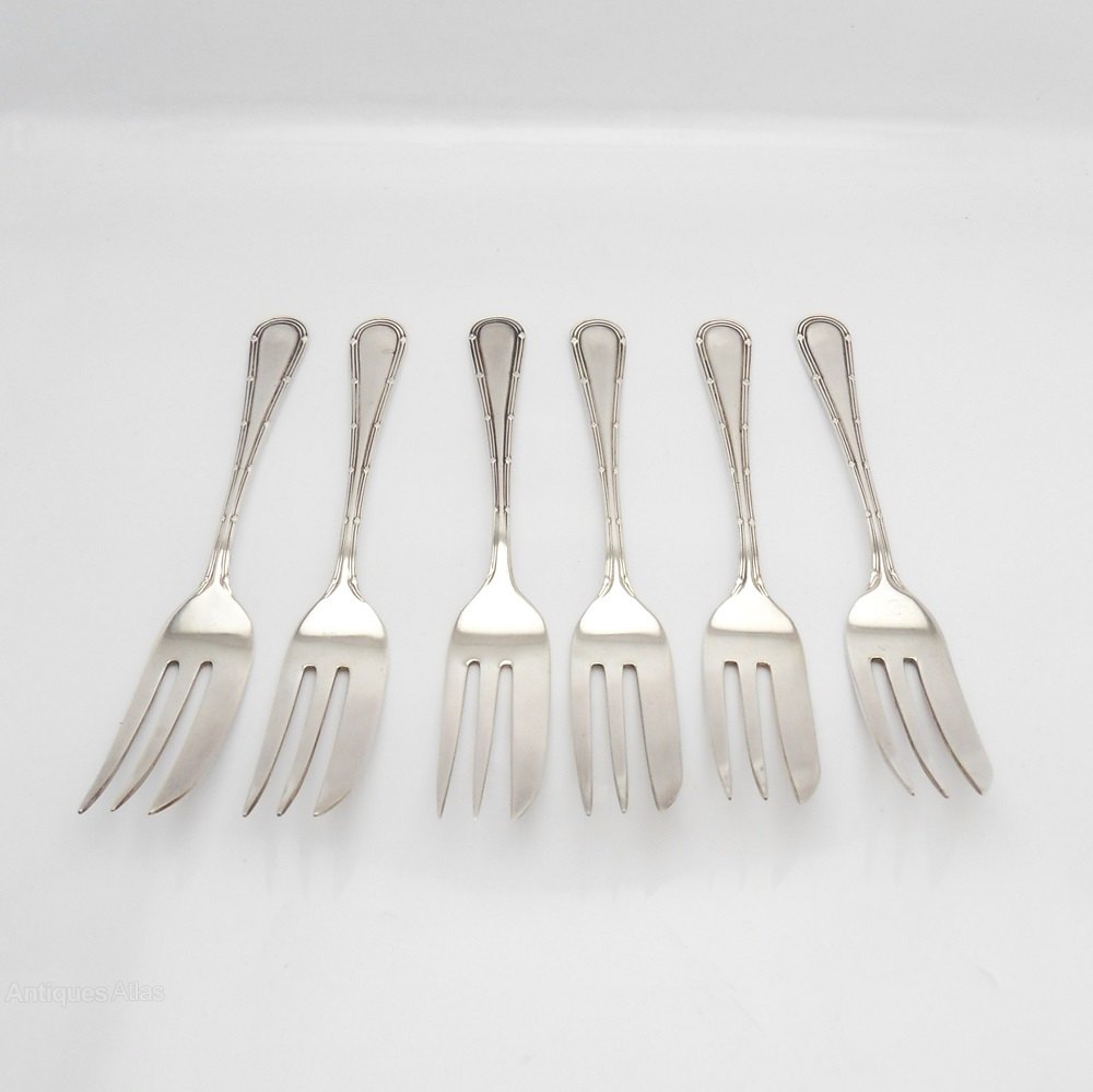 Antiques Atlas - Arthur Price Cased Set Of Vintage Cake Forks as309a849 ...