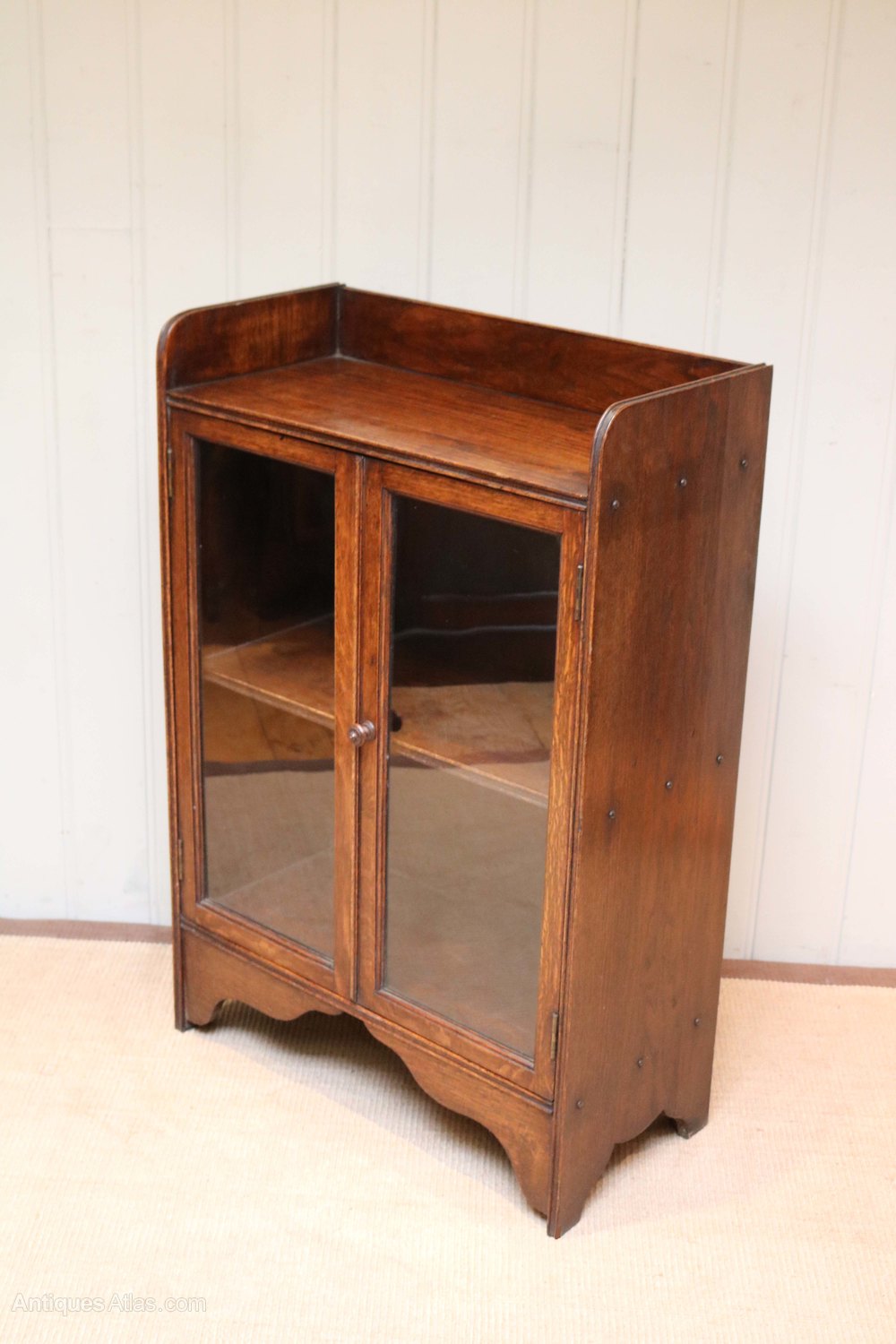 Small Oak Bookcase - Antiques Atlas