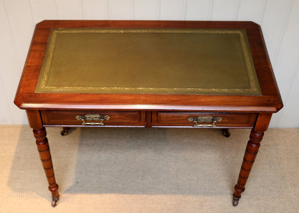 Victorian Walnut Writing Desk - Antiques Atlas