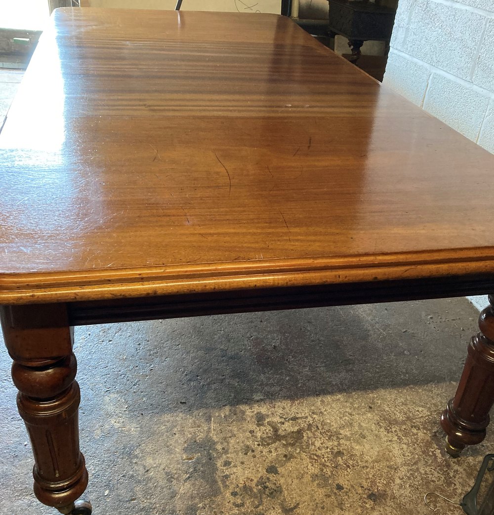Victorian Dining Table - Antiques Atlas