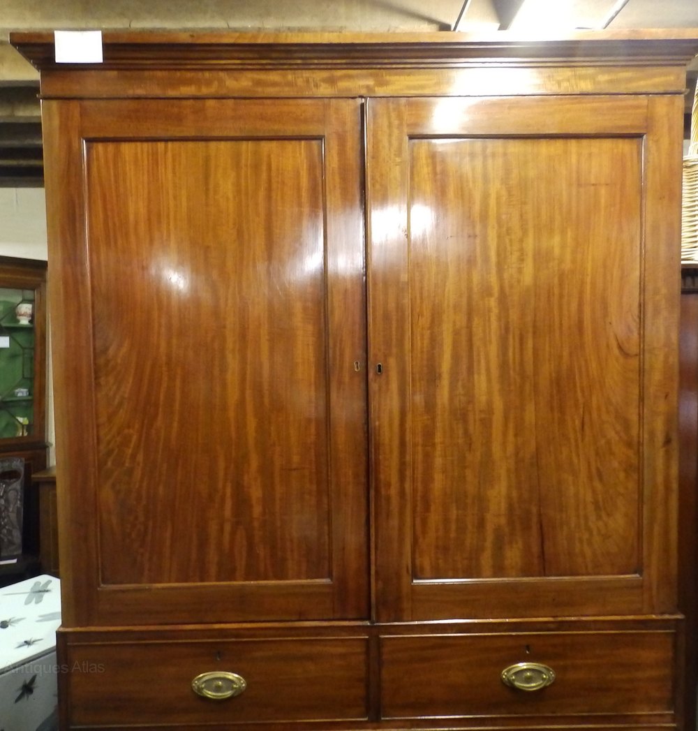 Early 1800s Linen Press - Antiques Atlas